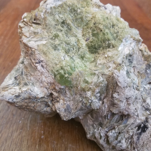 Other | Talc Mica Olivine Specimen Display Gem 2lbs 12oz Mitchell ...